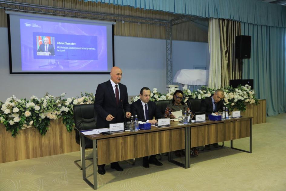 Keniya Ali Məhkəməsinin sədri Milli Aviasiya Akademiyasında olub