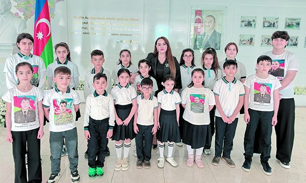 Şəfəqdə ucalan yurd sevgisi